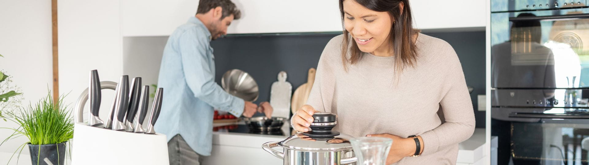 AMC contact & customer service - AMC